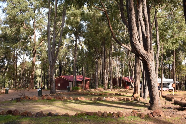 Camping at Lake Navarino (Waroona Dam) – Let Me Be Free